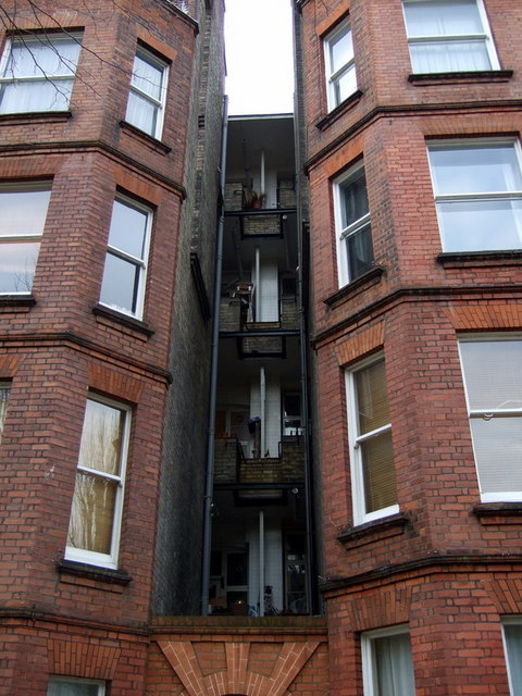 Know the Different Types of Rubbish Chutes